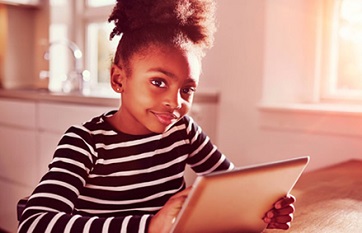 Cursos gratuitos para crianças iniciarem na programação da 'Hora do ...